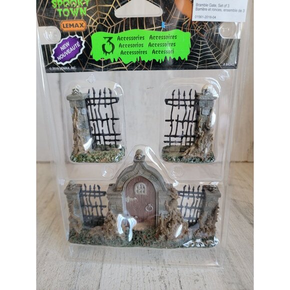 unbranded | Holiday | Lemax New Spooky Town Bramble Gate Halloween ...